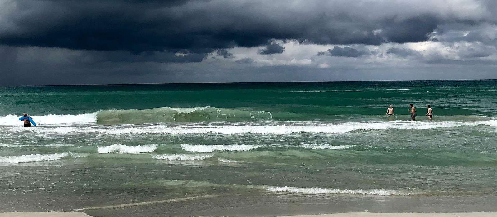 Alexandra Stinson - Artworks | Arto Galleria